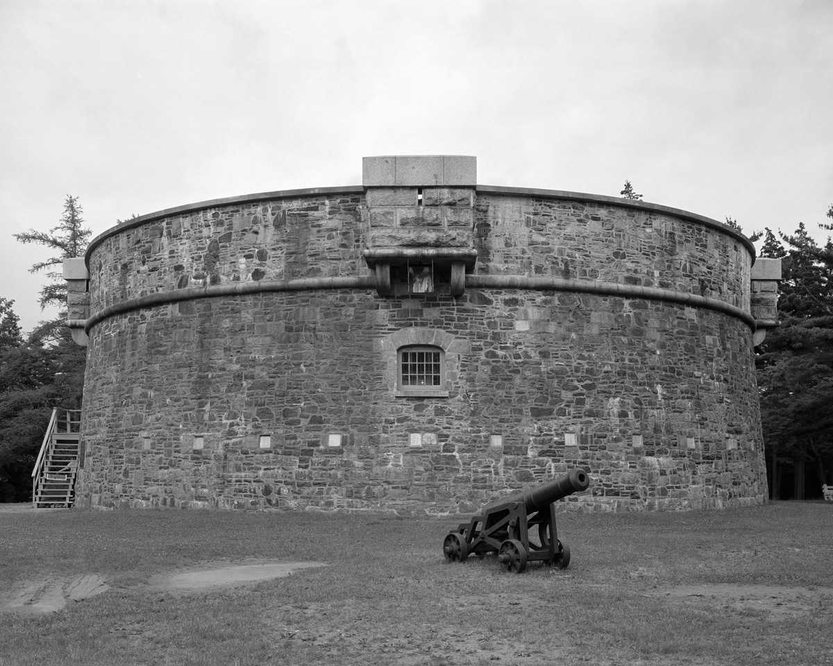 Alvin Comiter | 02-325 H Martello Tower (ext) c Dfine m s NIK90 1200 web v2