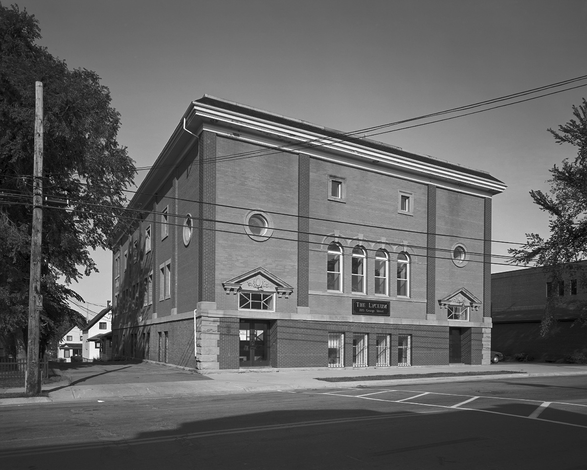 Alvin Comiter | L-093 02-233 Sydney Lyceum c Dfine m sky NIK80 for WEB v3