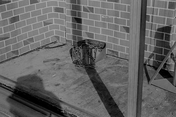 Alvin Comiter | 74.479 ChainsBox c cr Df